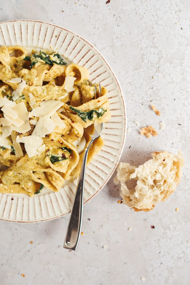 Creamy Avocado Basil Pasta - Vagrant Appetite