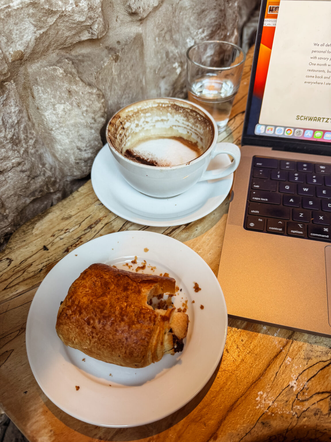 Five Cozy Coffee Shops in Edinburgh, Scotland - Vagrant Appetite