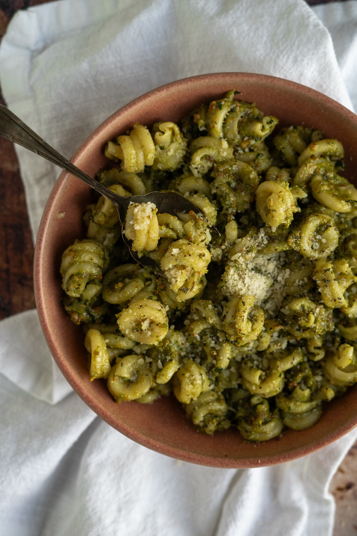 Pistachio Pesto Pasta - Vagrant Appetite